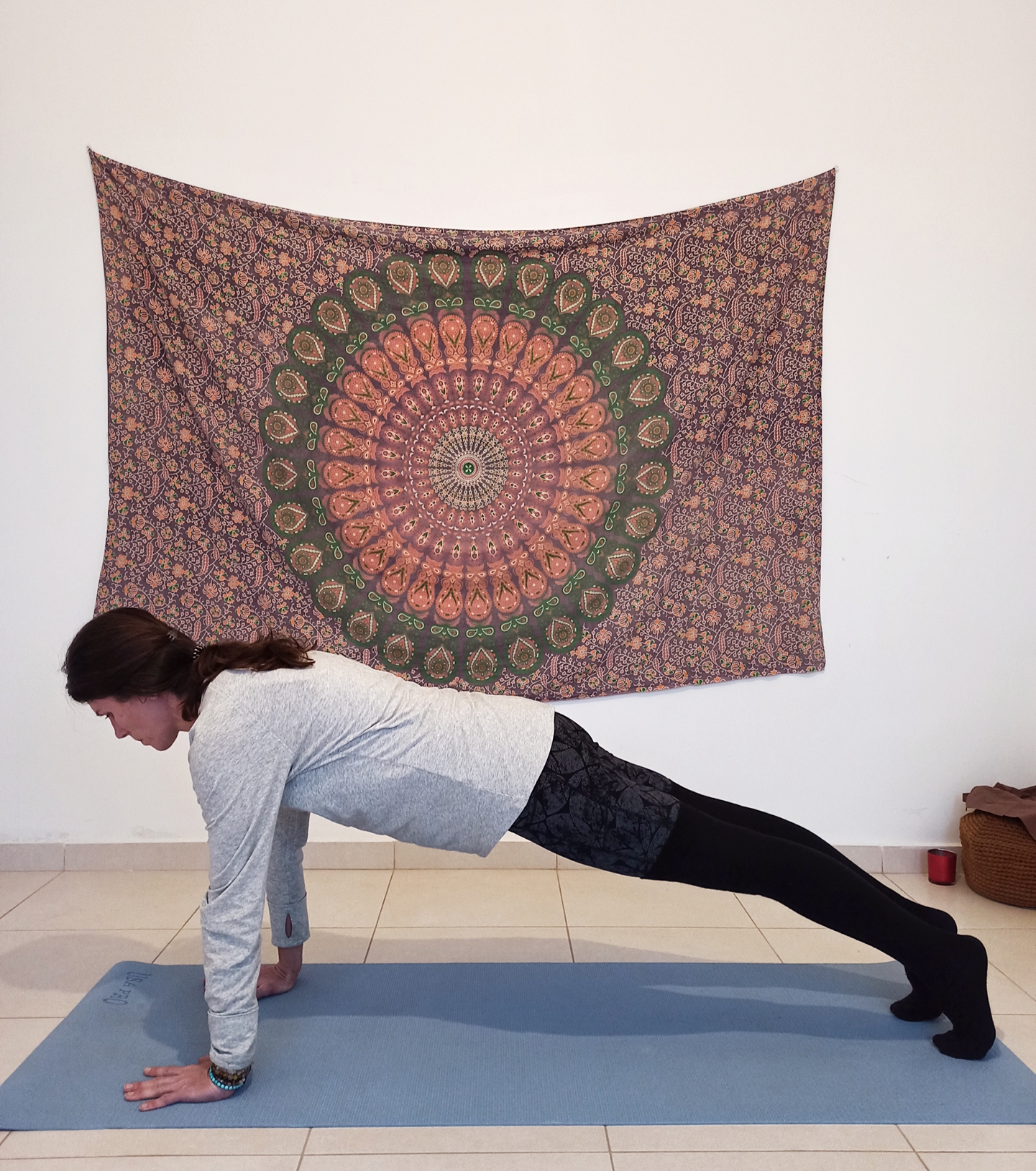 12 steps to Sun Salutation - Veggy Malta