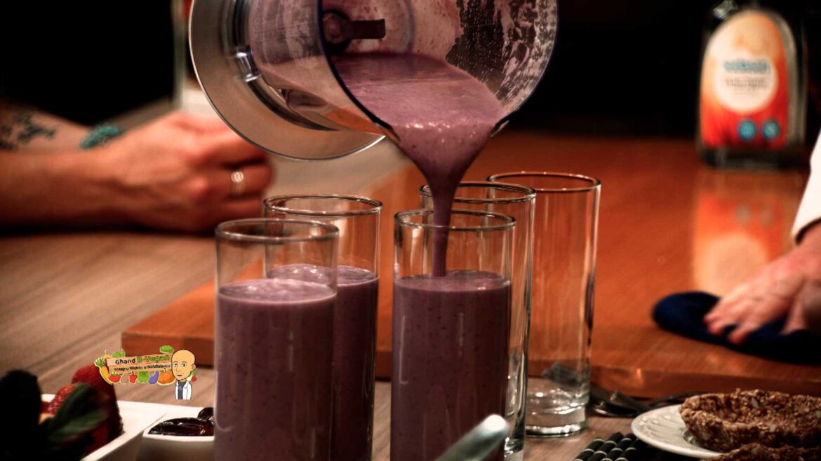 Banana Strawberry Smoothie - Veggy Malta