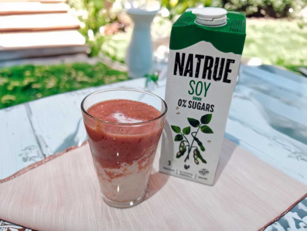 Strawberry and banana smoothie - Veggy Malta